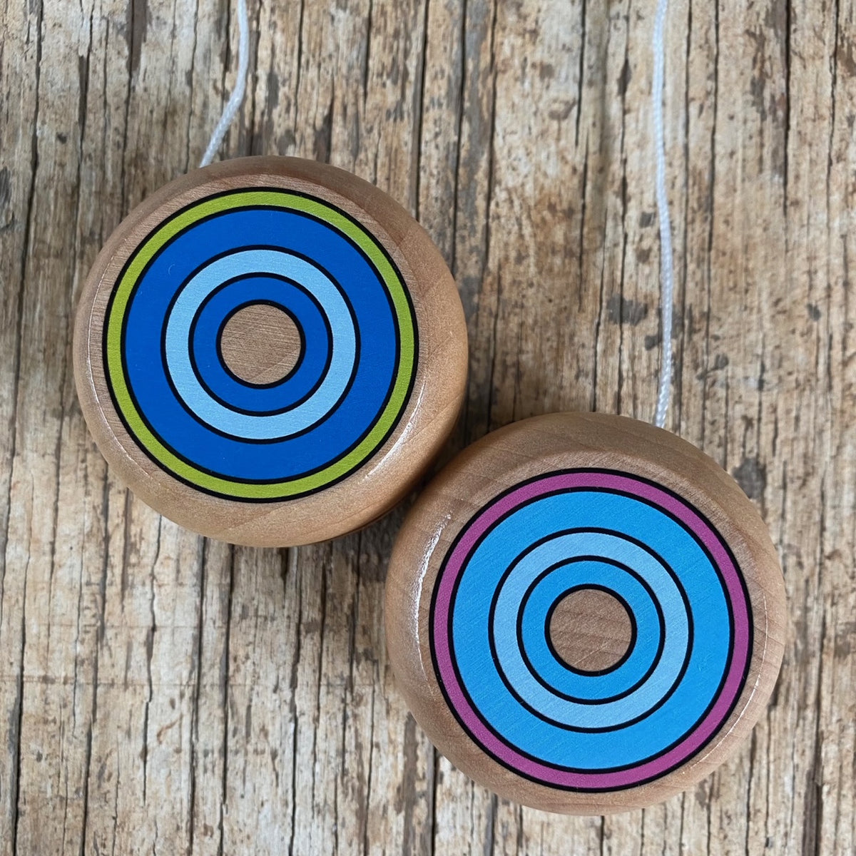 Wooden yo-yo – indigo inspirations