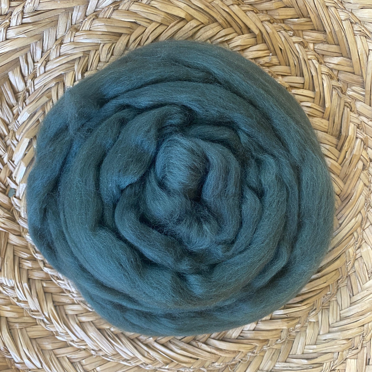Fir fleece roving – indigo inspirations