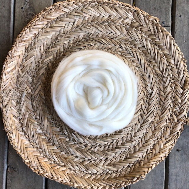 Natural fleece roving – indigo inspirations